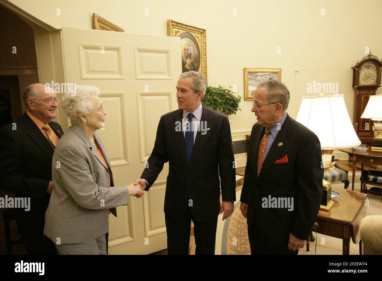 President George W. Bush and Senator Ted Stevens welcome World War II ...