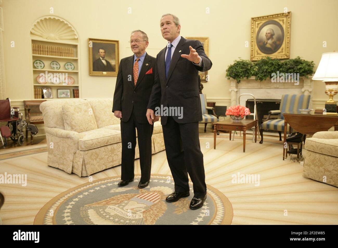 President George W. Bush and Senator Ted Stevens welcome World War II ...