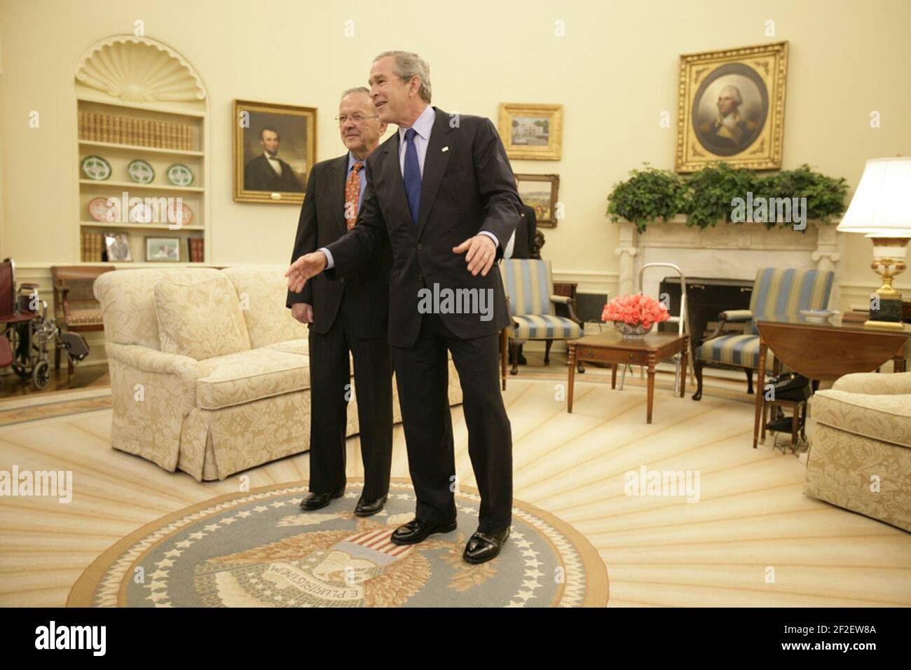 President George W. Bush and Senator Ted Stevens welcome World War II ...