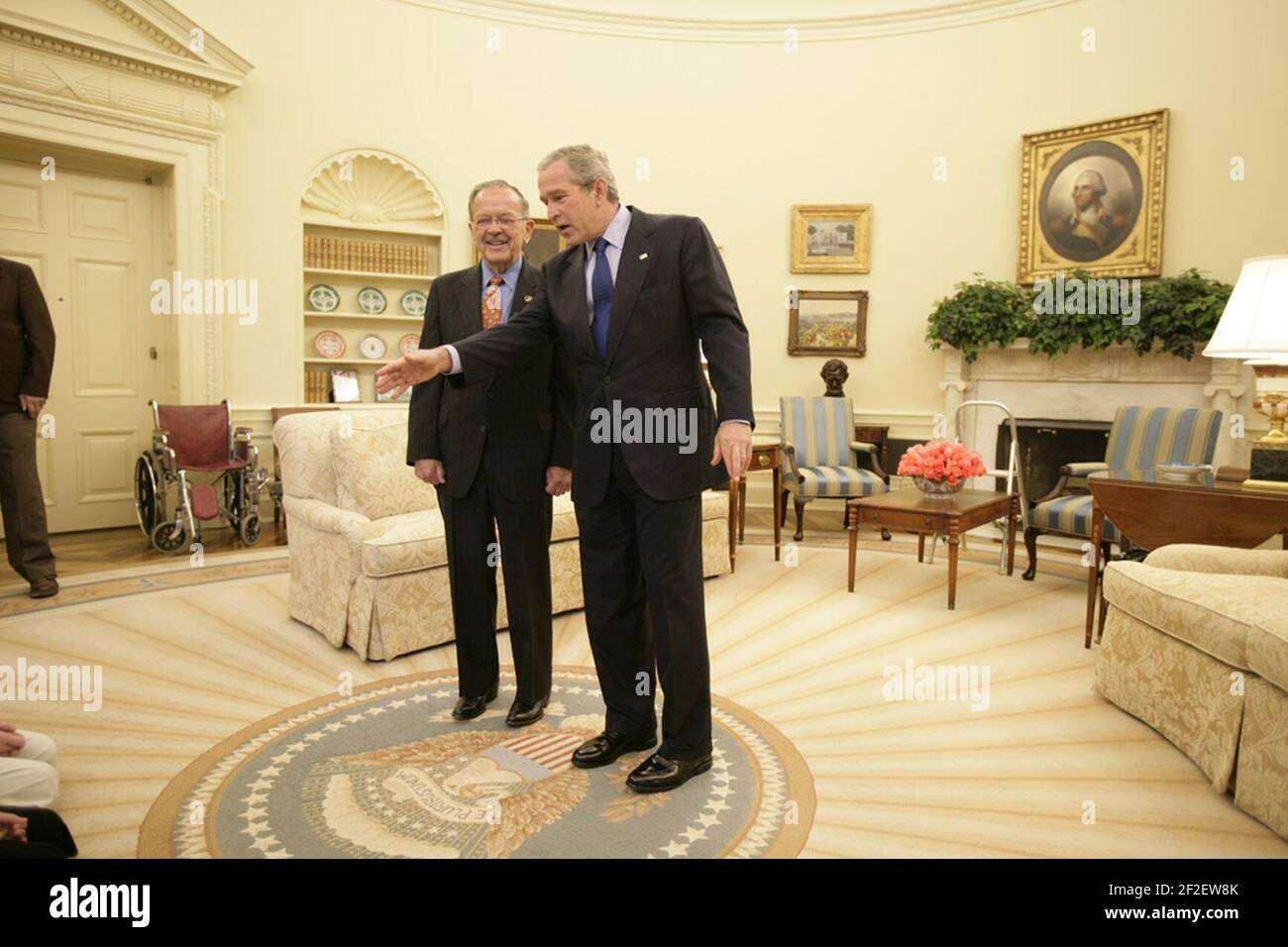 President George W. Bush and Senator Ted Stevens welcome World War II ...