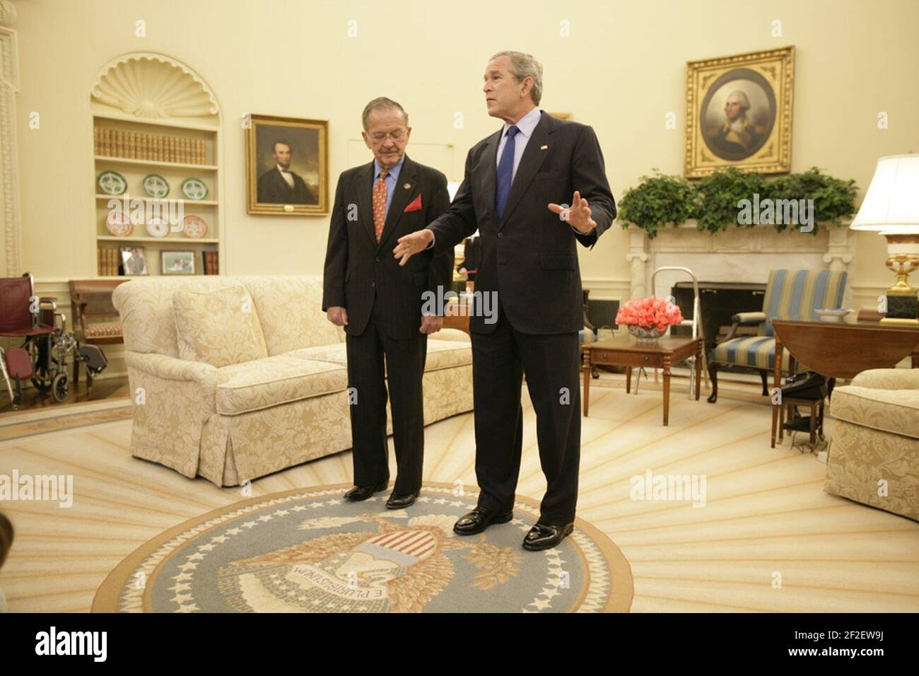 President George W. Bush and Senator Ted Stevens welcome World War II ...