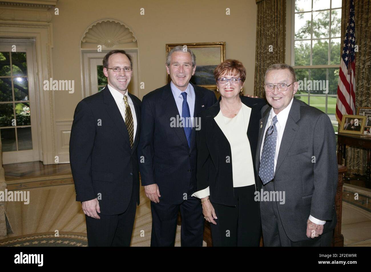 President George W. Bush and Senator Ted Stevens welcome World War II ...