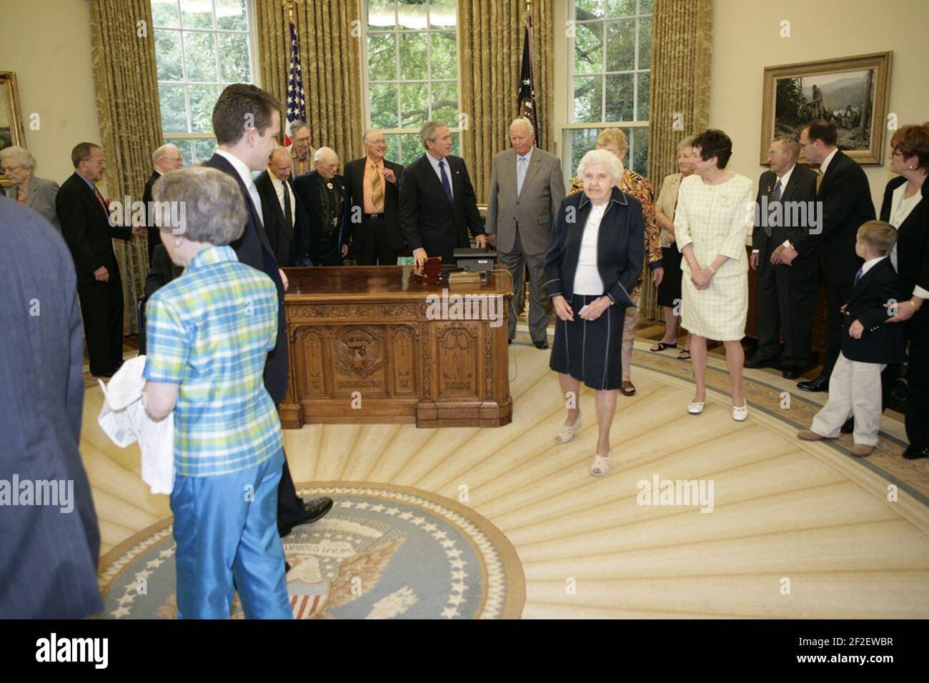 President George W. Bush and Senator Ted Stevens welcome World War II ...