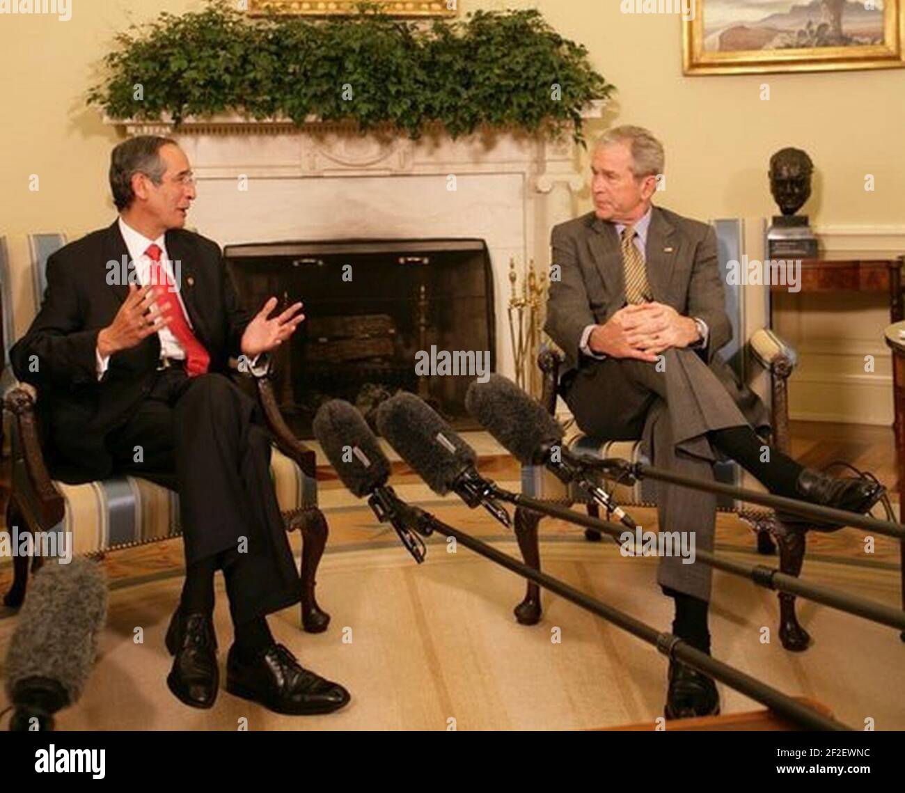 Monday april 28 hi-res stock photography and images - Alamy