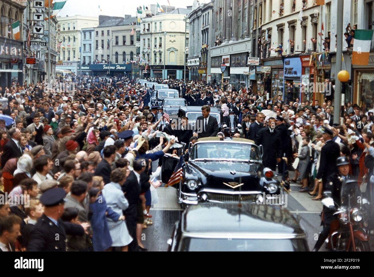 Kennedy motorcade hi-res stock photography and images - Alamy