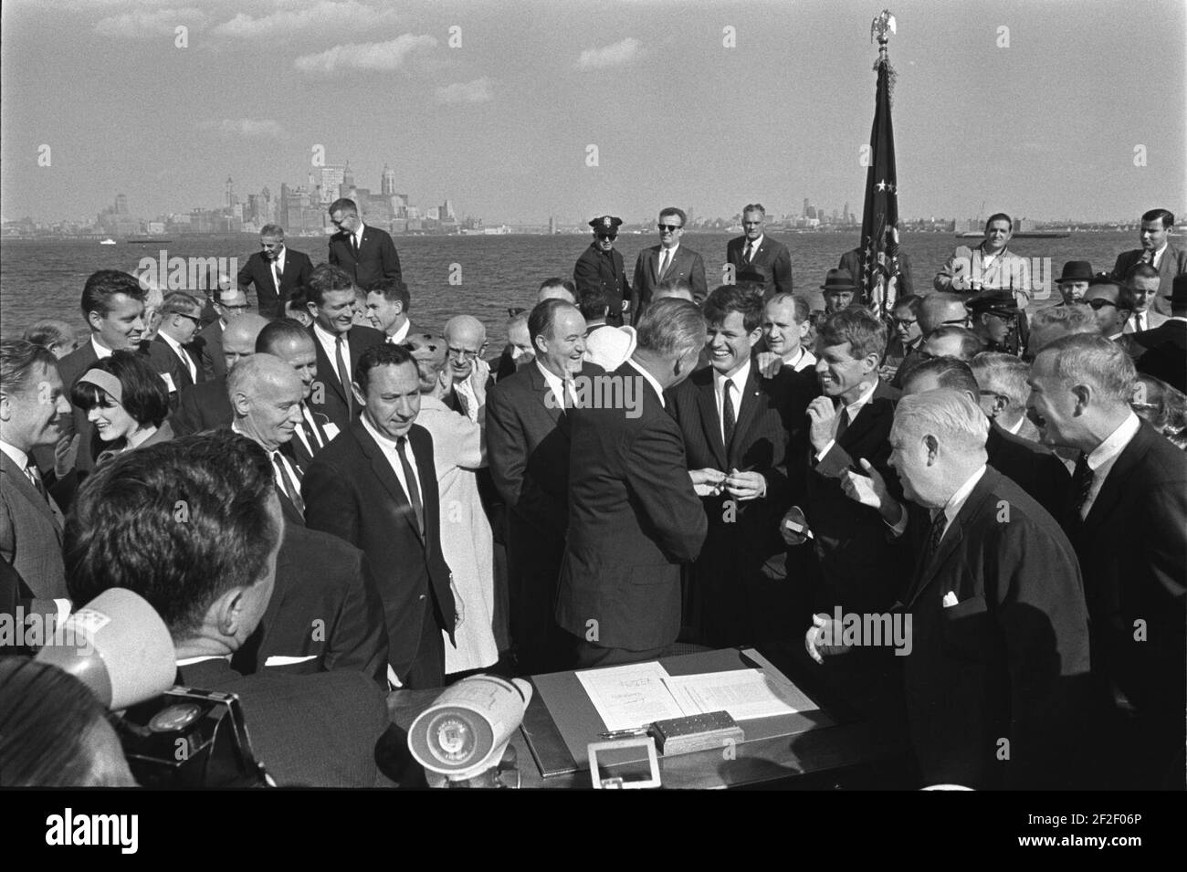 President Lyndon B. Johnson Signing of the Immigration Act of 1965 (01 ...