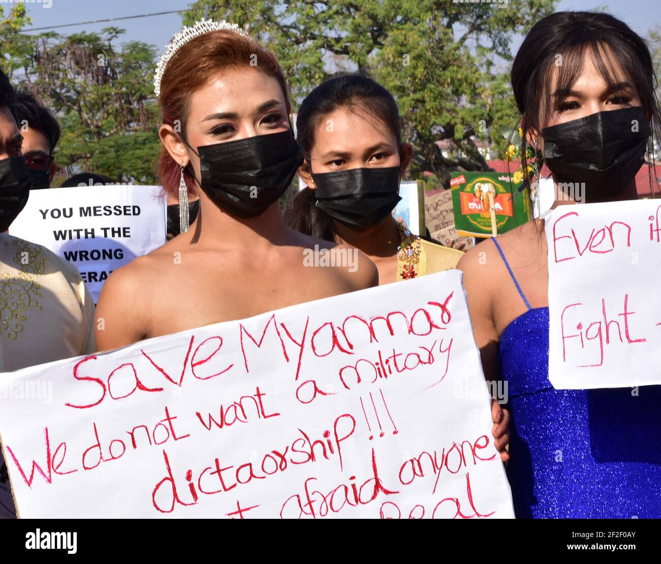 Save myanmar hi-res stock photography and images - Alamy