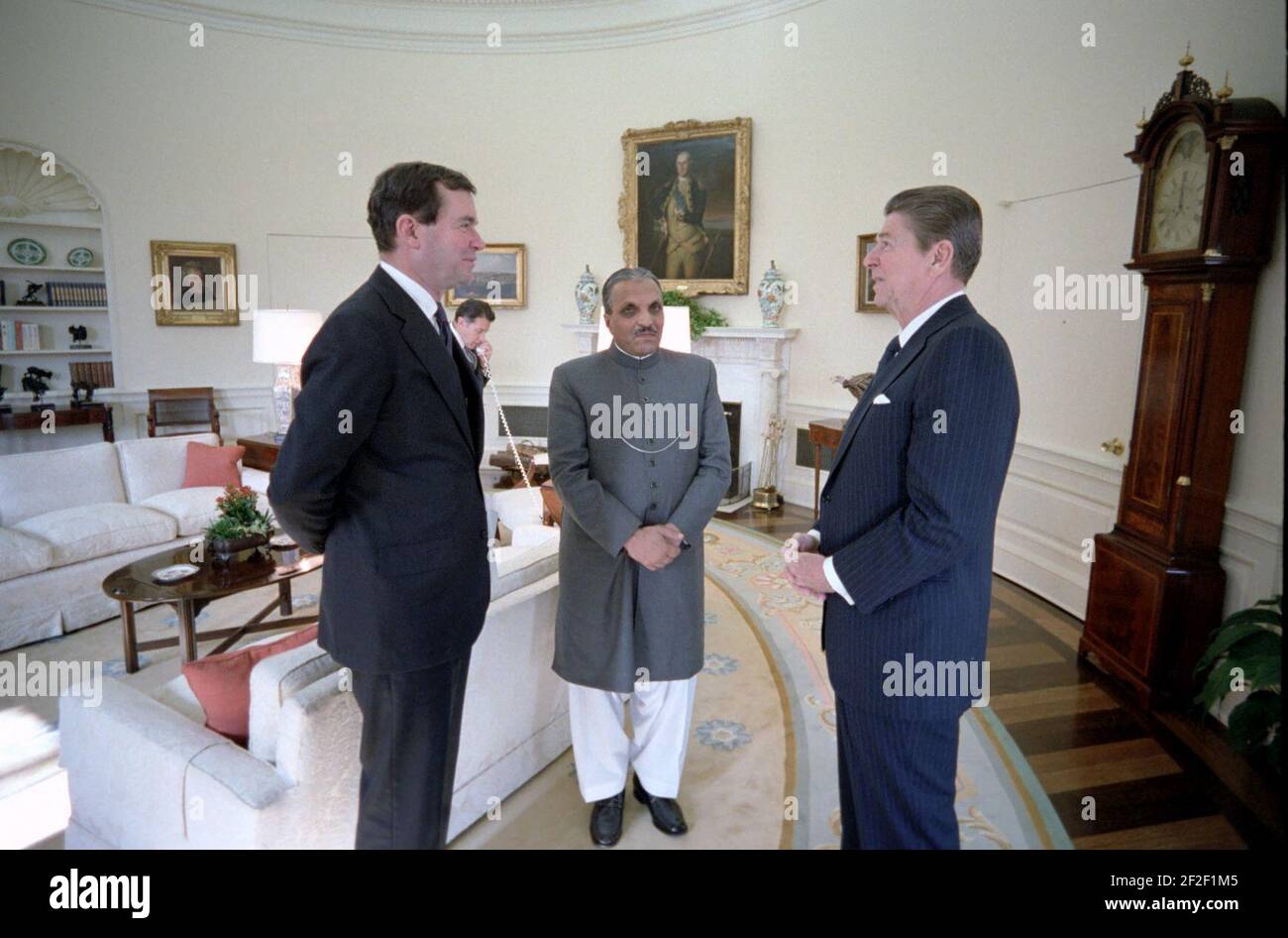 President Ronald Reagan and Bill Clark meeting with President Mohammad ...