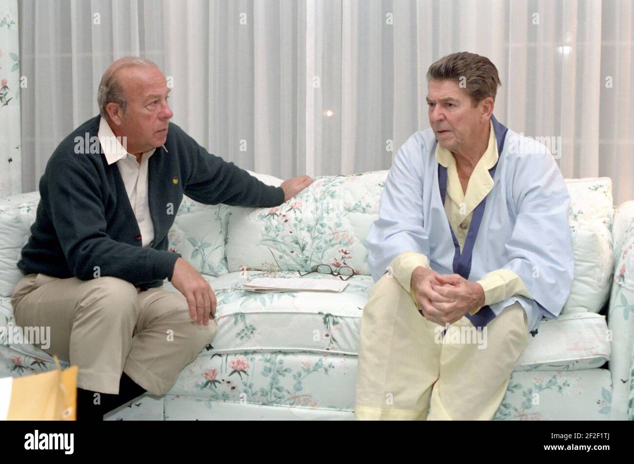 George shultz hi-res stock photography and images - Alamy