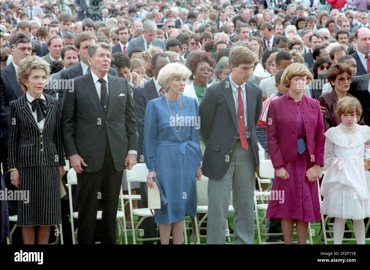 President Ronald Reagan and Nancy Reagan and families of the ...