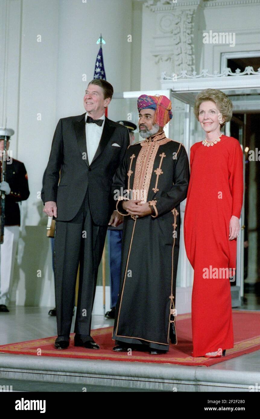 President Ronald Reagan and Nancy Reagan with Qaboos bin Said Stock ...