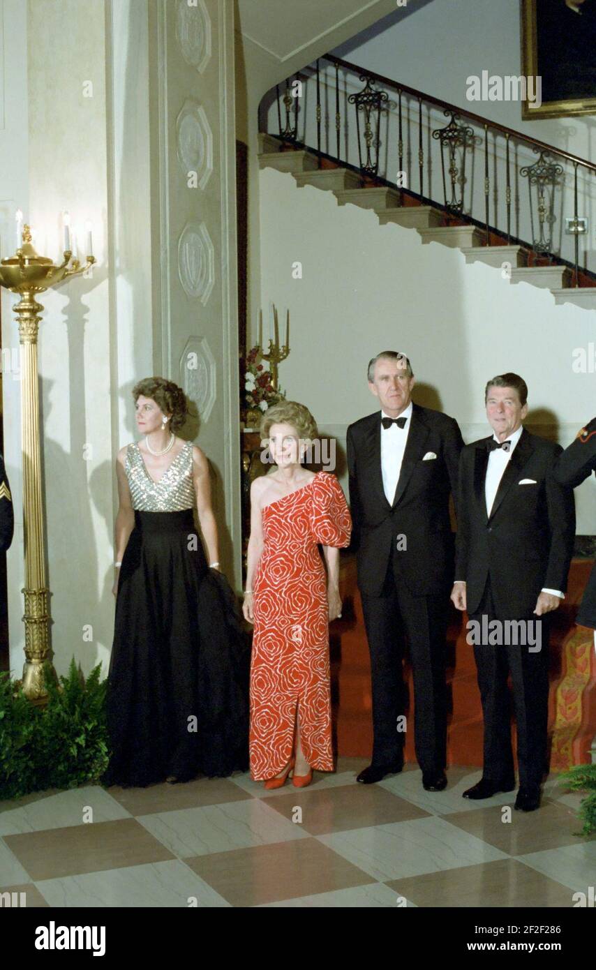 Malcolm fraser and tamara fraser hi-res stock photography and images ...