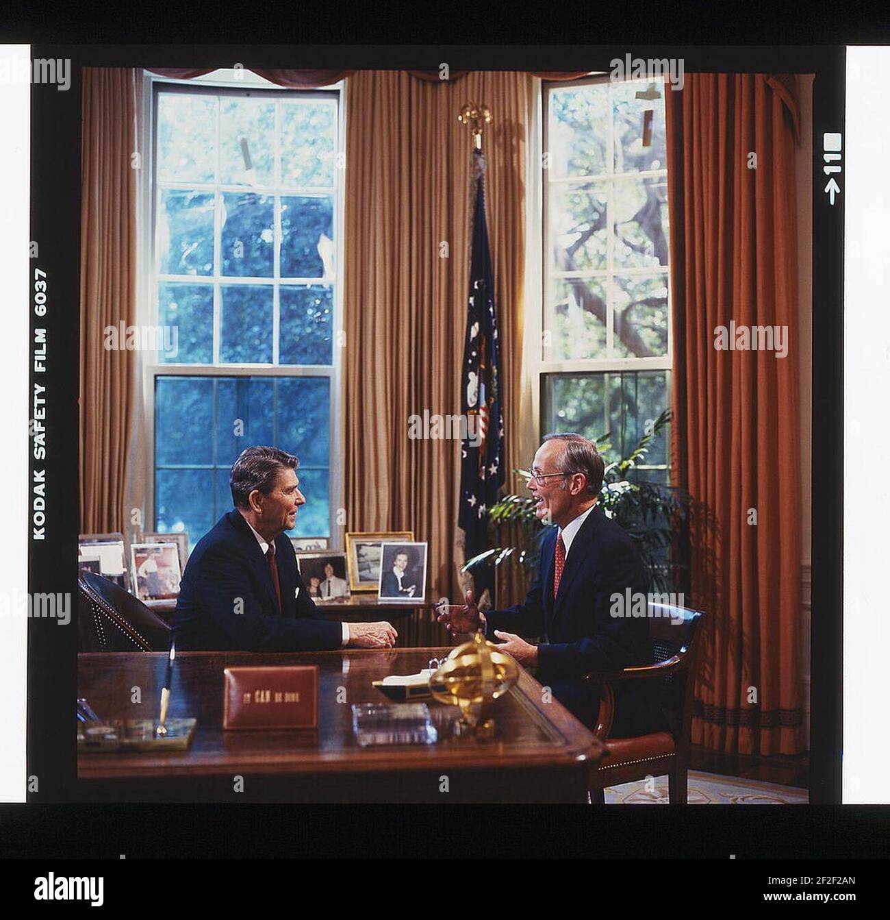 President Ronald Reagan and Senator Slade Gorton Stock Photo - Alamy