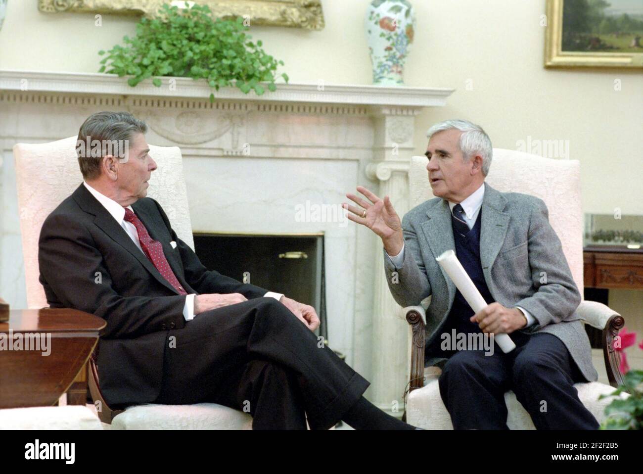 President Ronald Reagan and Paul Laxalt Stock Photo - Alamy