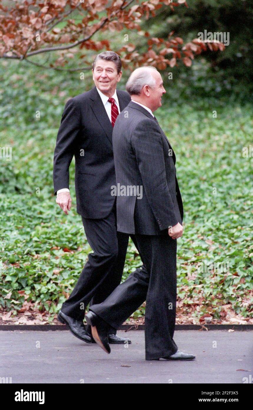 President Ronald Reagan walks with Mikhail Gorbachev on the South Lawn ...