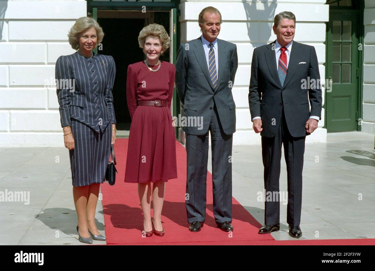 President Ronald Reagan, Nancy Reagan, King Juan Carlos I, and Queen ...