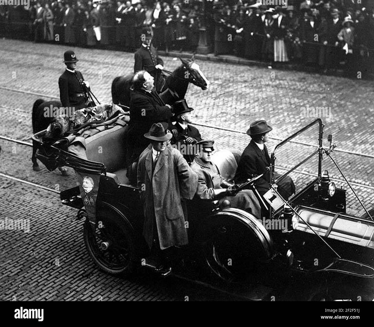 President taft in an automobile hi-res stock photography and images - Alamy