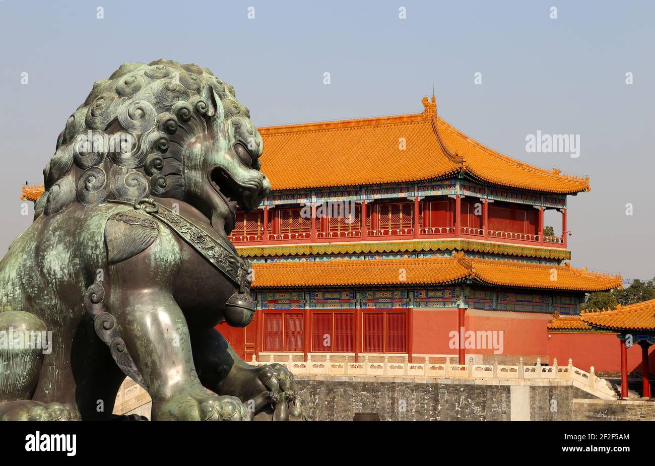 Bronze Guardian Lion Statue in the Forbidden City, Beijing, China Stock ...