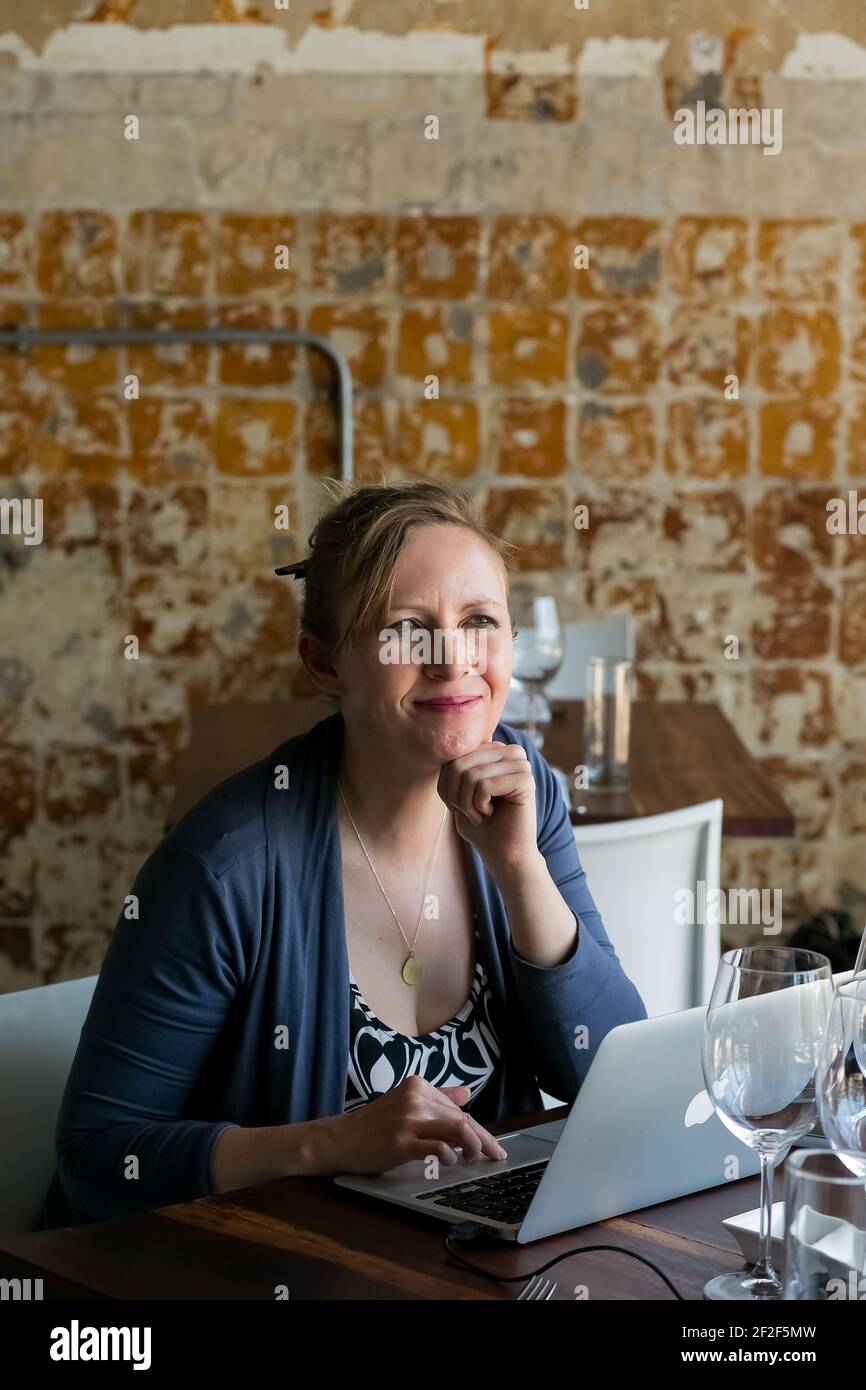 Sarah britten hi-res stock photography and images - Alamy