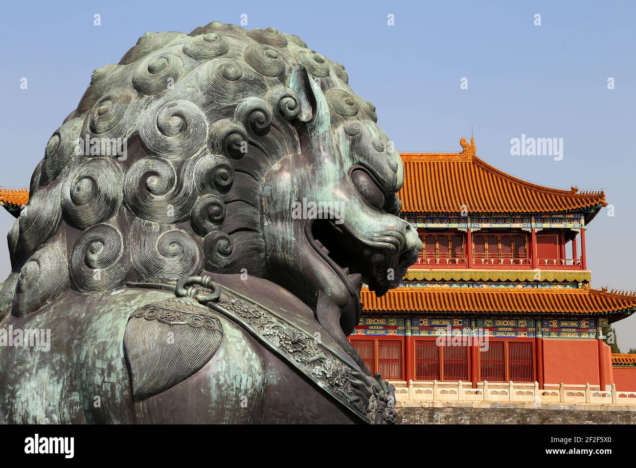 Bronze Guardian Lion Statue in the Forbidden City, Beijing, China Stock ...