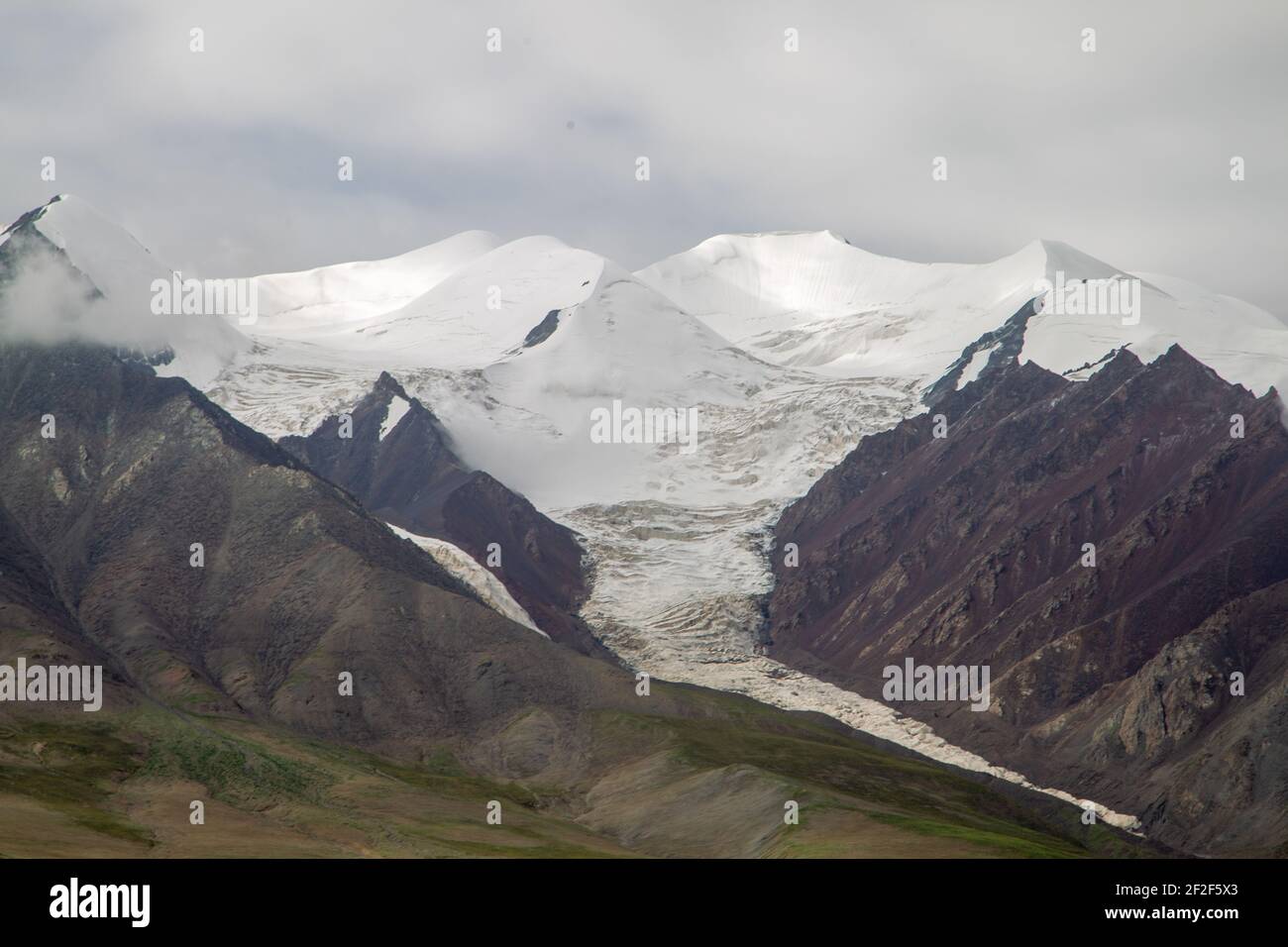 Natural scenery of Tibetan Plateau in China Stock Photo - Alamy