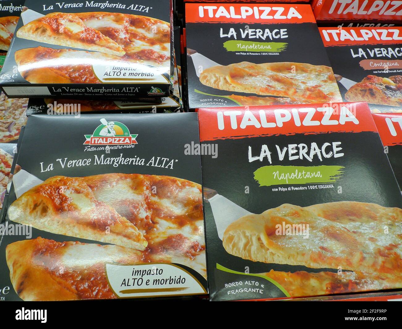 ITALIAN FROZEN PIZZA CARTON BOXES FOR SALE INSIDE A FOOD MEGA STORE ...
