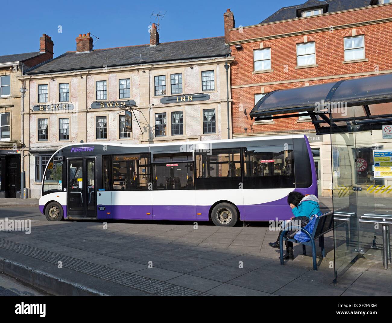 Single-decker Faresaver bus town centre bus stop, Market Place, Devizes ...