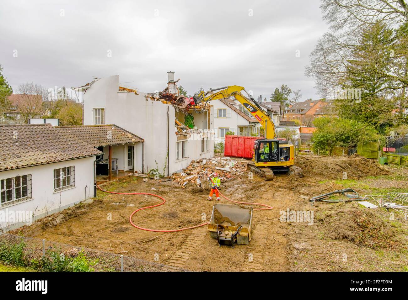 Demolition villa hi-res stock photography and images - Alamy