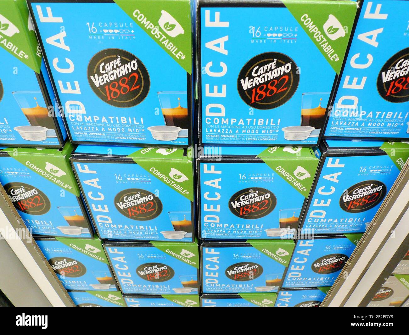 VERGNANO BOXES OF ITALIAN DECAFFEINATED COFFEE CAPSULE INSIDE A FOOD ...