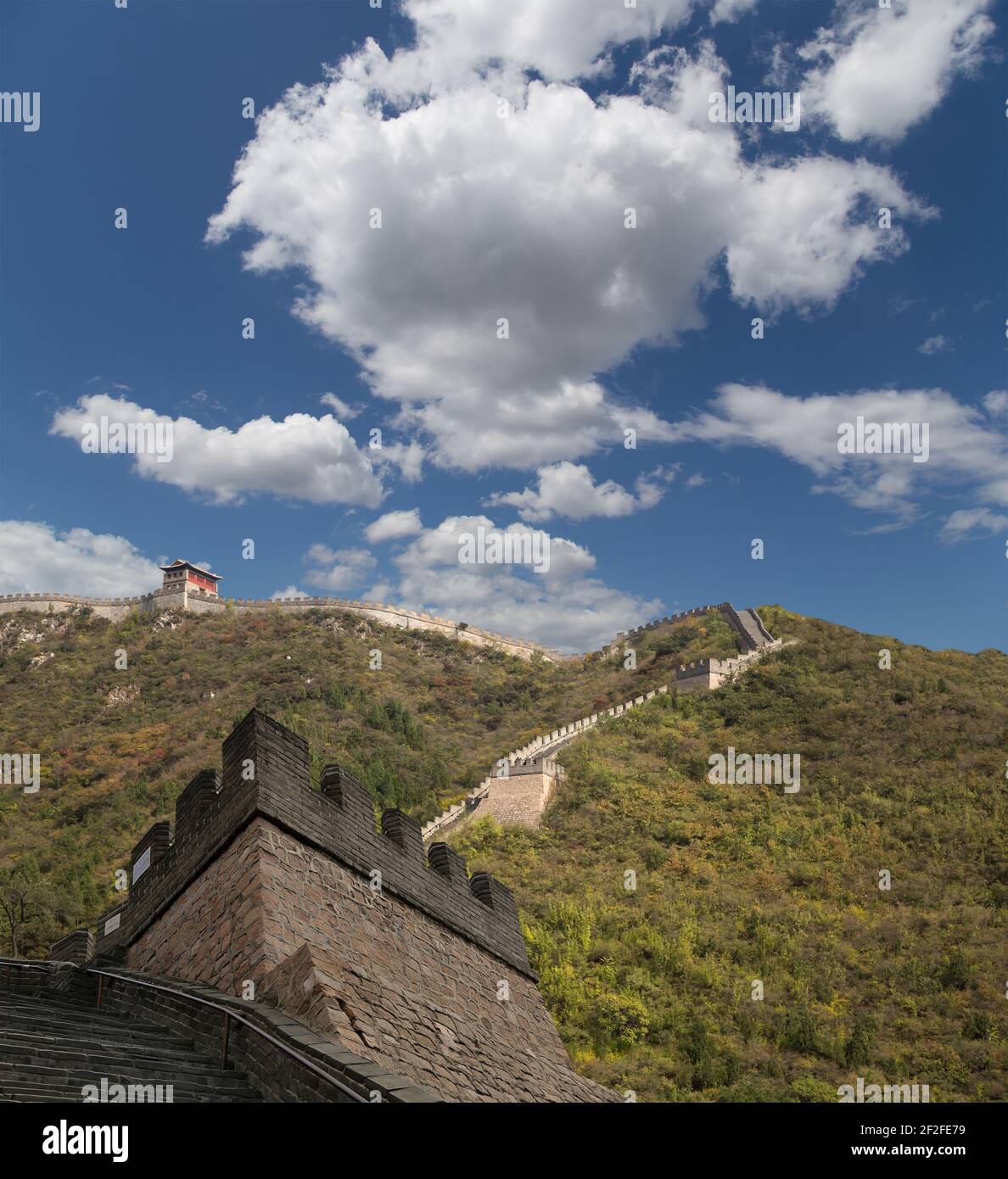 View of one of the most scenic sections of the Great Wall of China ...