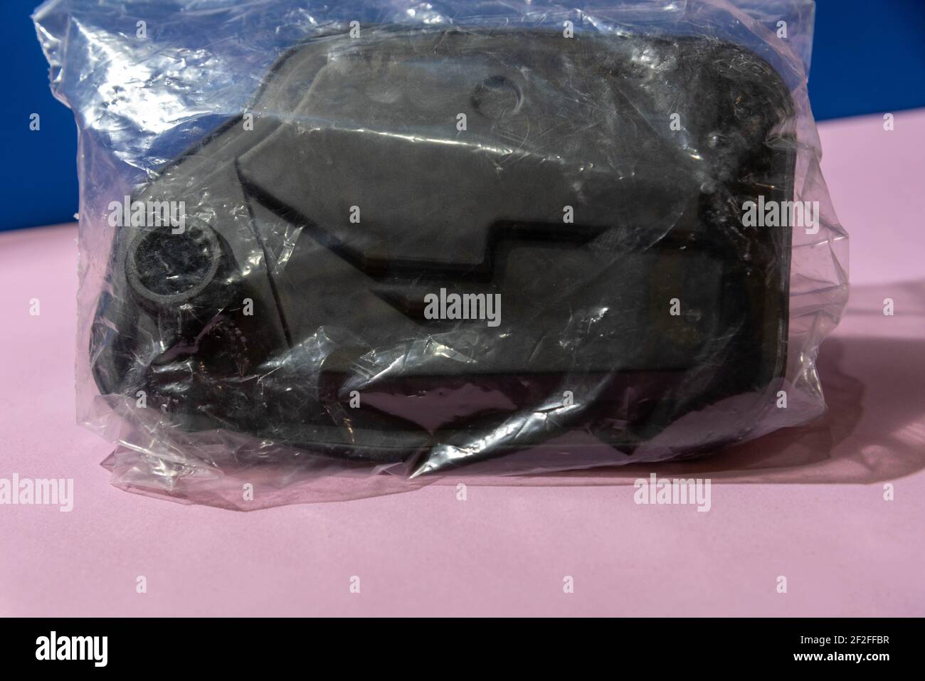 Automatic gear filter. Automobile transmission component. 2006 Ford ...