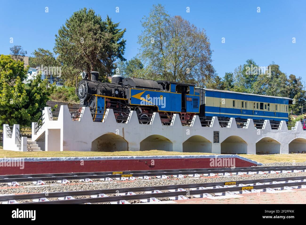 Exhibited old locomotive of the Blue Mountain Train, Mettupalayam ...