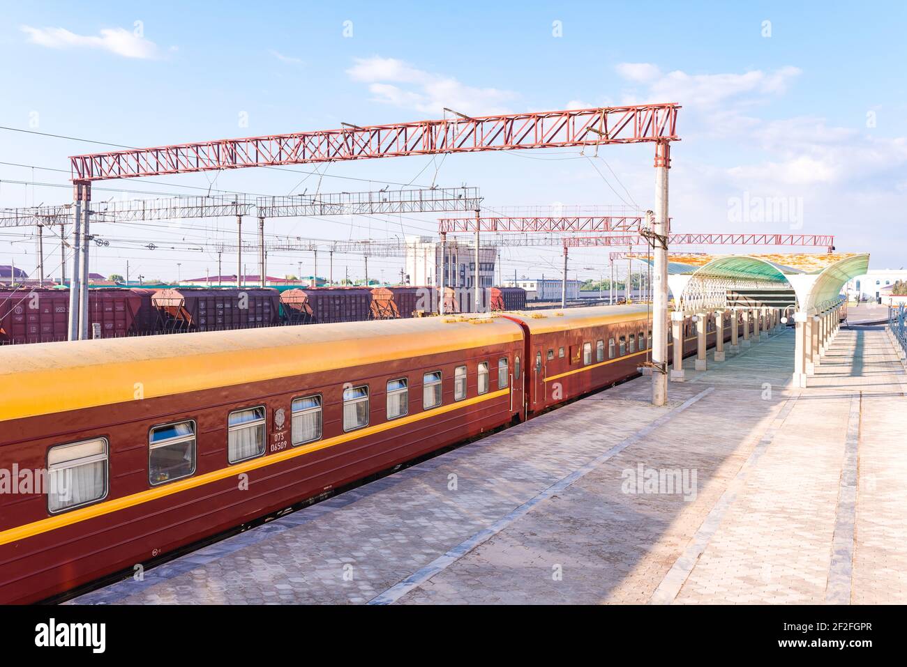Train, Orient Express, Uzbekistan, train station Stock Photo - Alamy