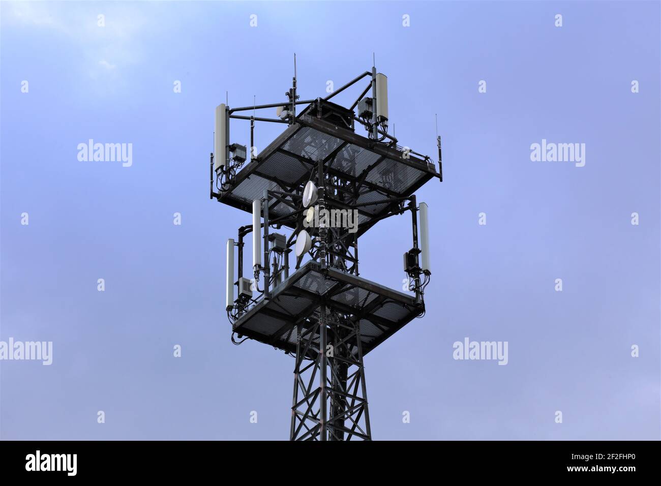 cell phone tower Stock Photo - Alamy