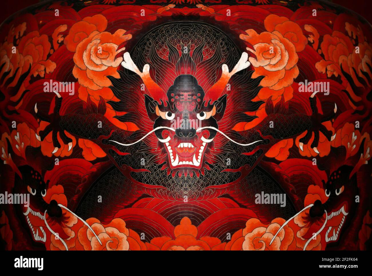 Traditional Chinese dragon painted in vibrant colors Stock Photo - Alamy