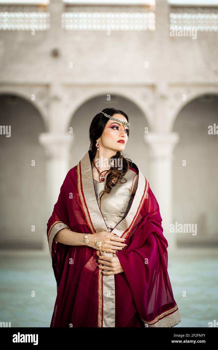 Indian bride hi-res stock photography and images - Alamy