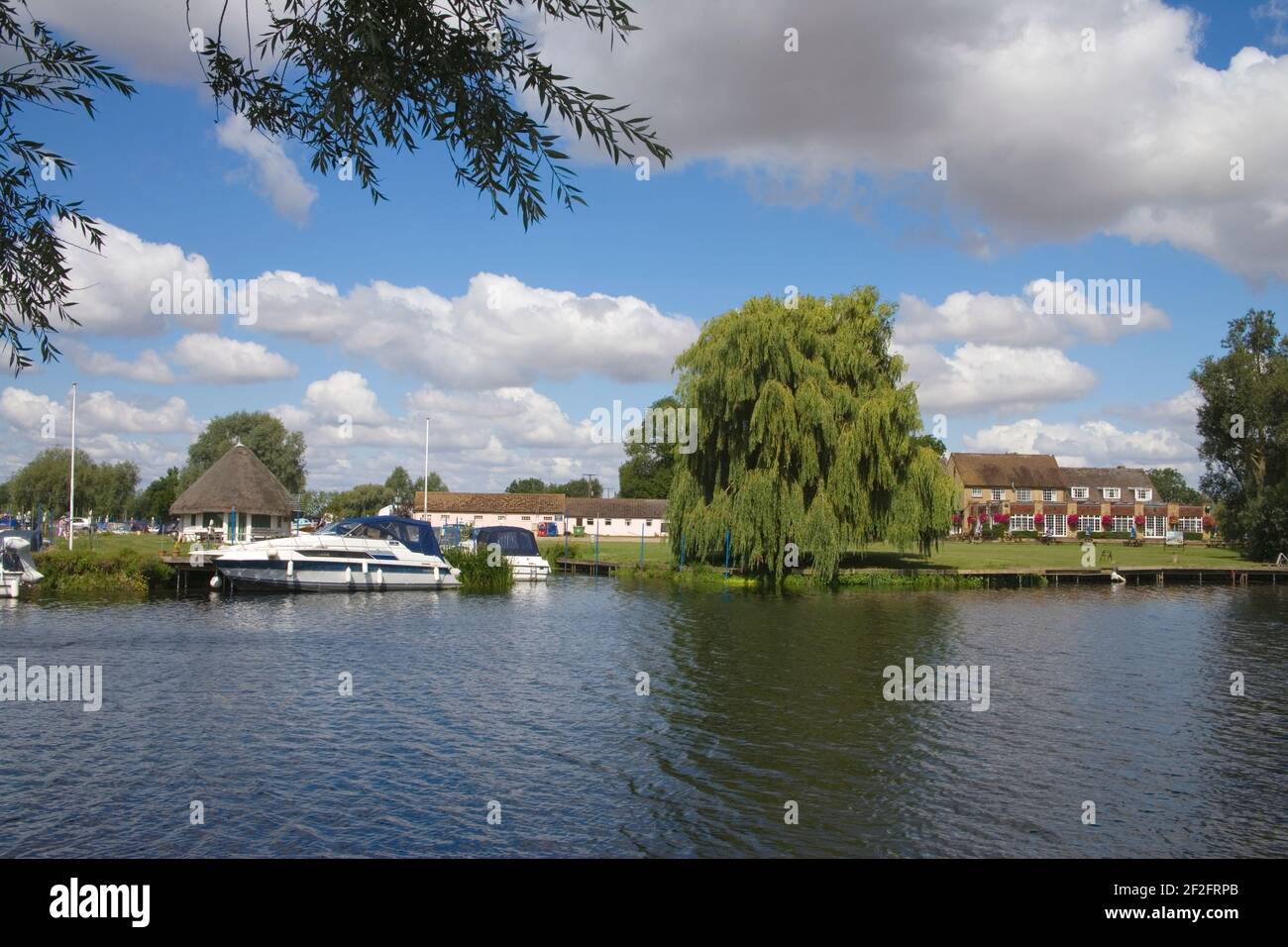 Marina on river great ouse hi-res stock photography and images - Alamy