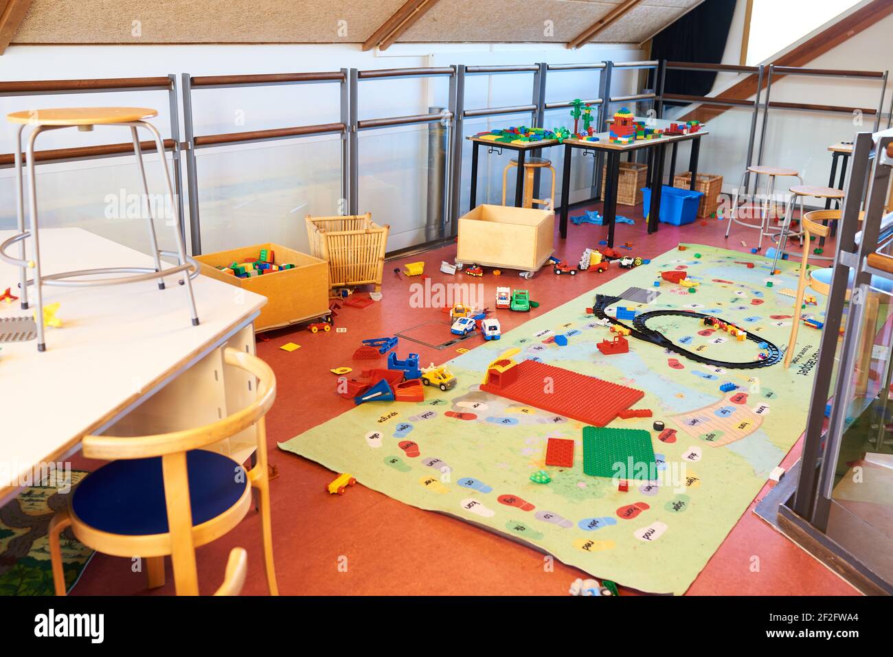 Kids making mess hi-res stock photography and images - Alamy