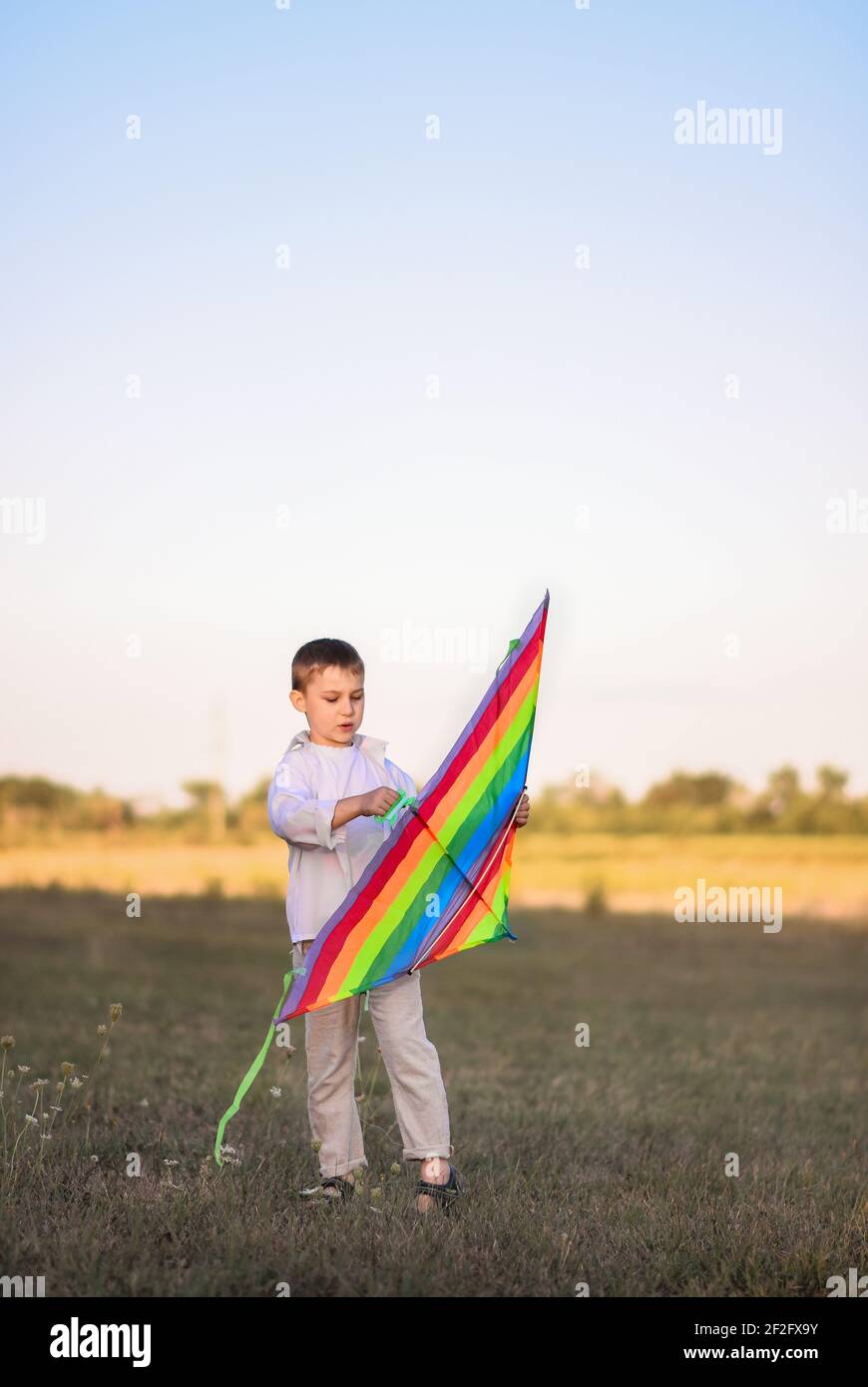 Launch kite hi-res stock photography and images - Alamy