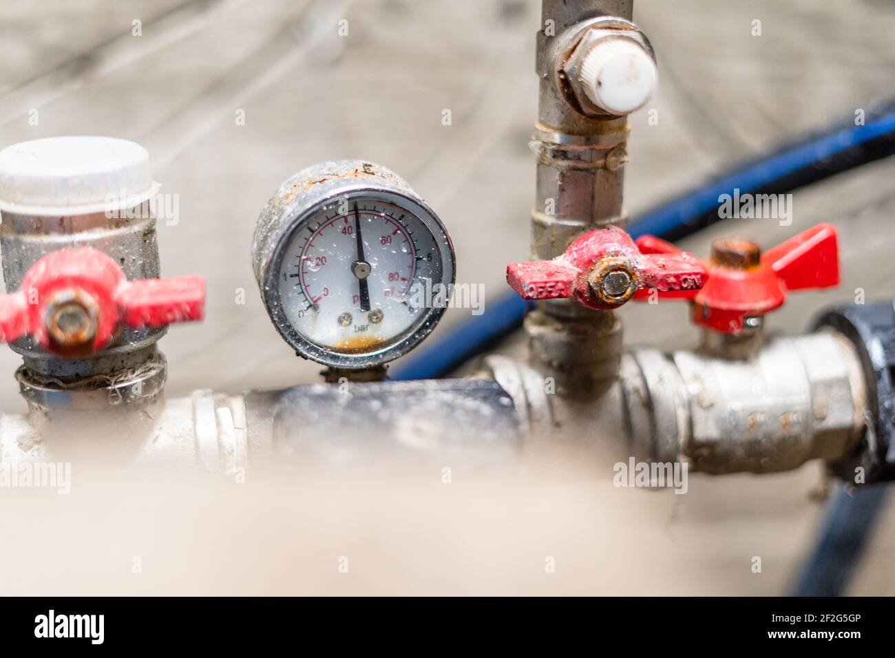 Water pressure gauge hi-res stock photography and images - Alamy
