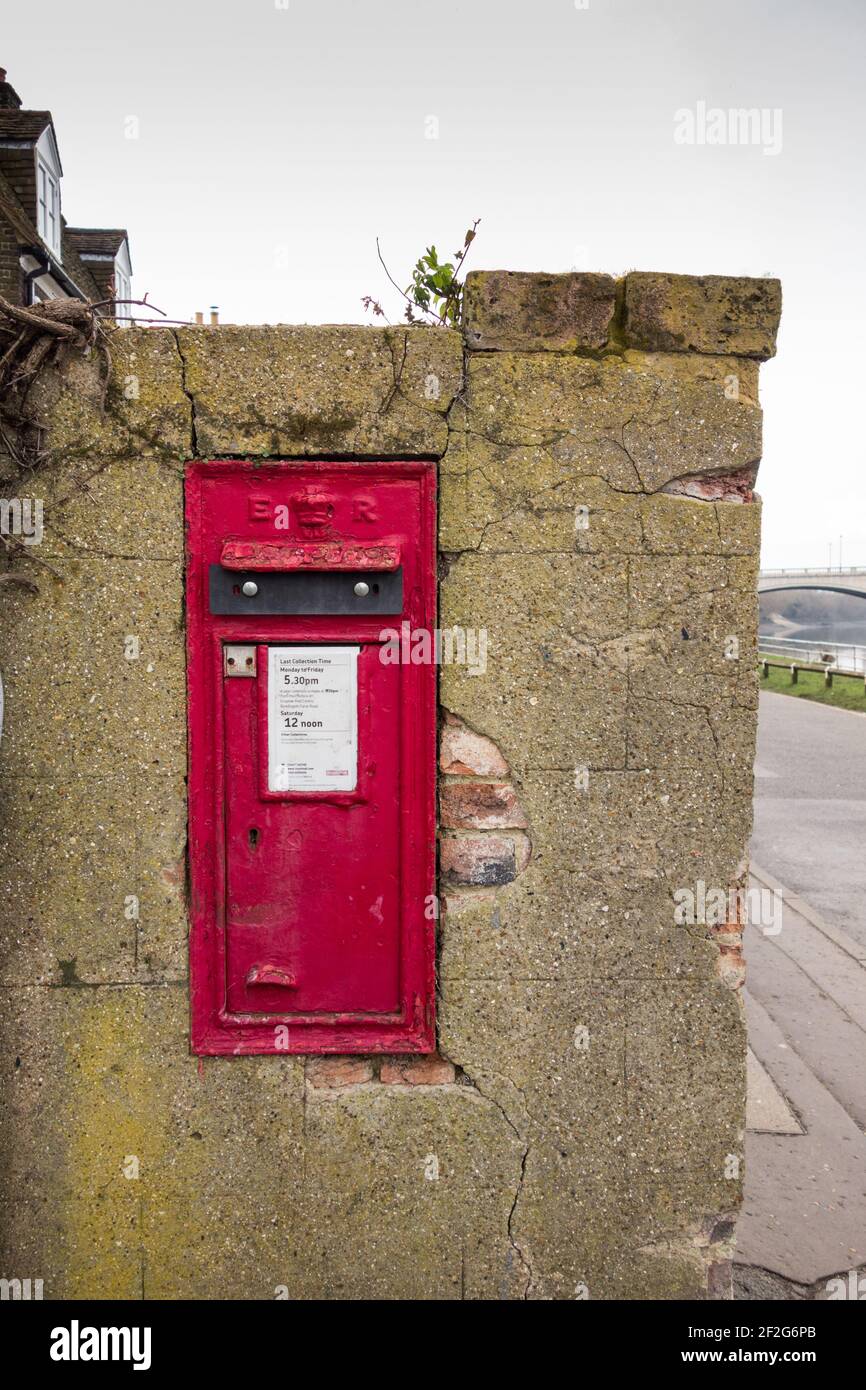 Postbox closure and removal. The Last collection! Stock Photo - Alamy