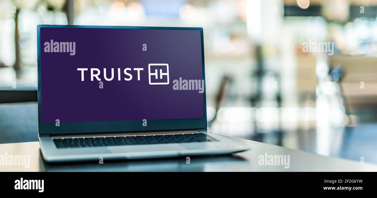 Truist bank logo hi-res stock photography and images - Alamy