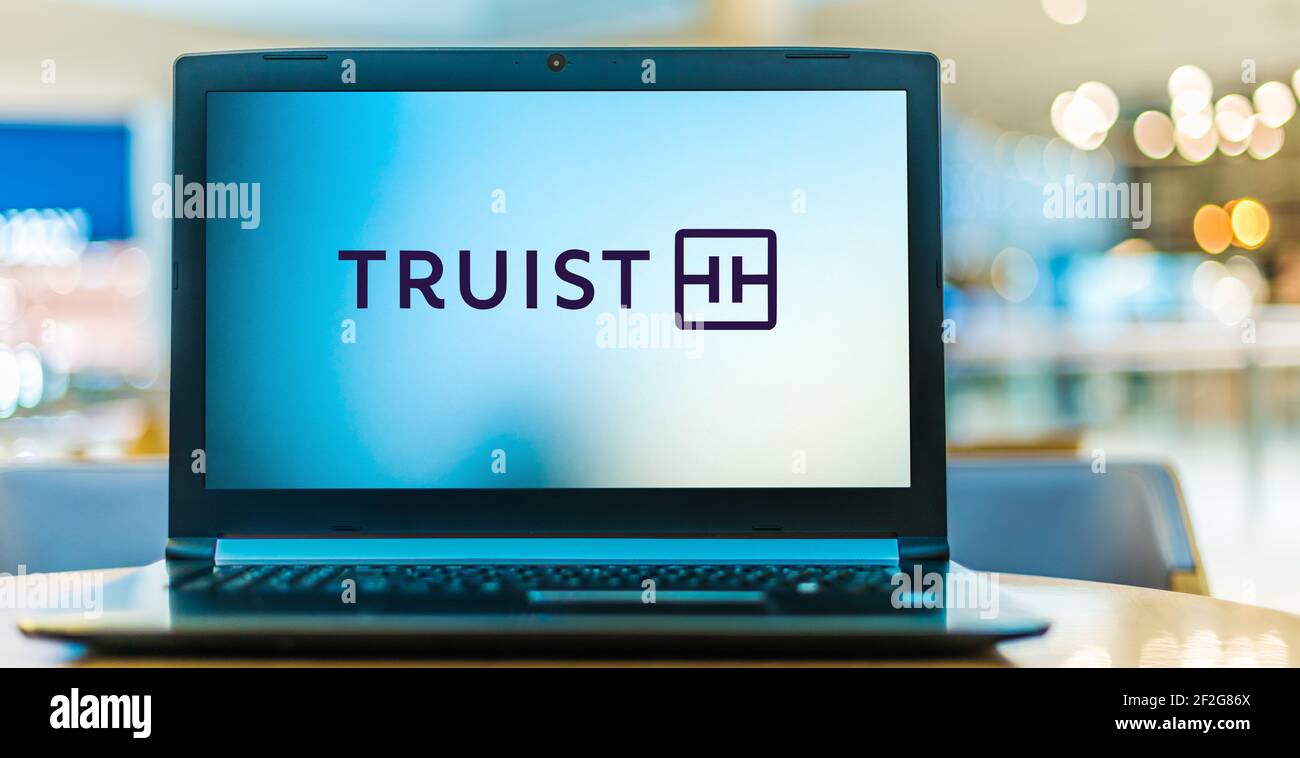 Truist bank logo hi-res stock photography and images - Alamy