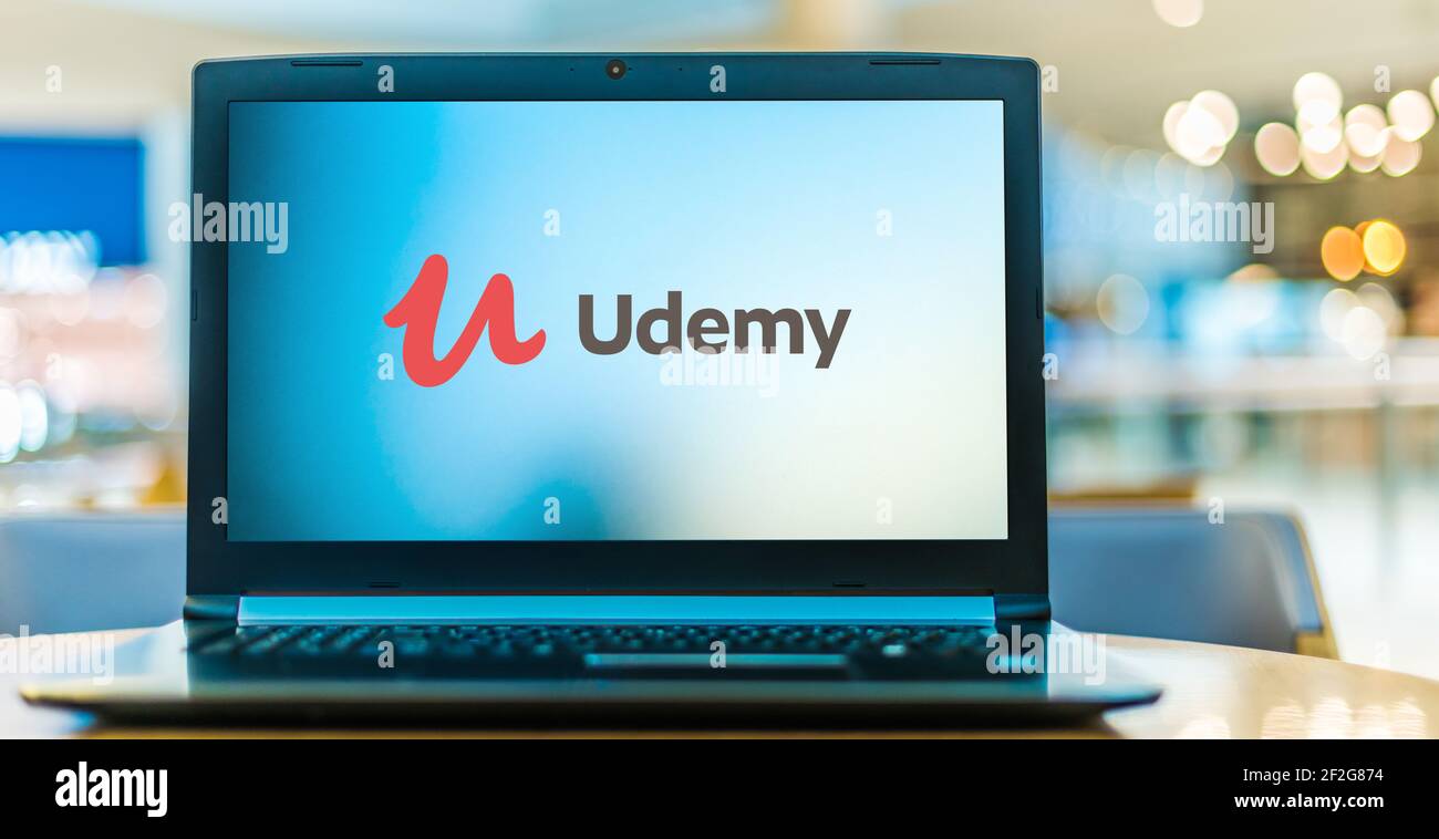Udemy logo hi-res stock photography and images - Alamy