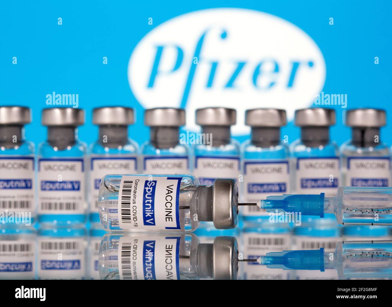 Sputnik v logo hi-res stock photography and images - Alamy