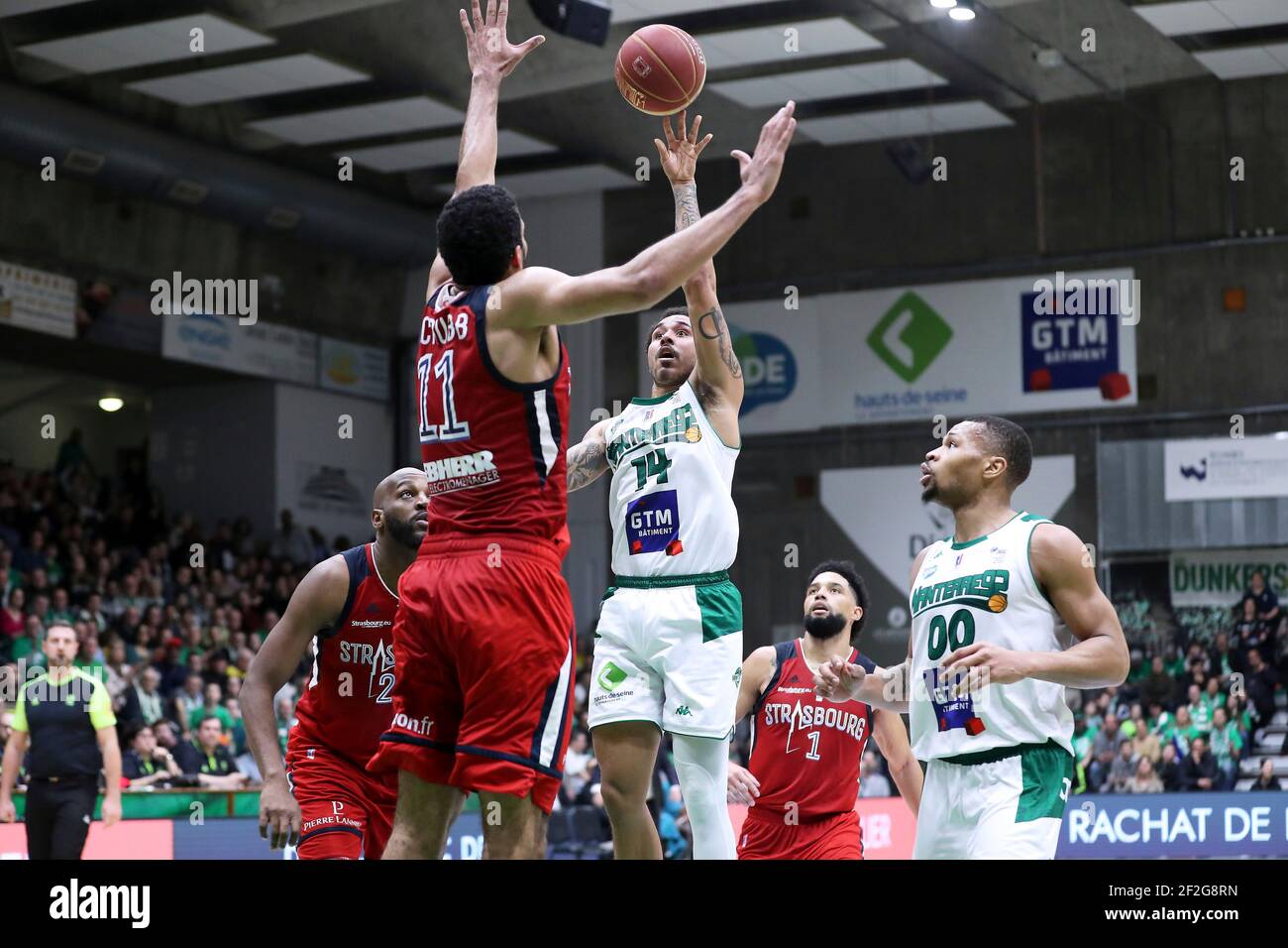 Dallas MOORE (14) of Nanterre 92 during the French championship Jeep ...