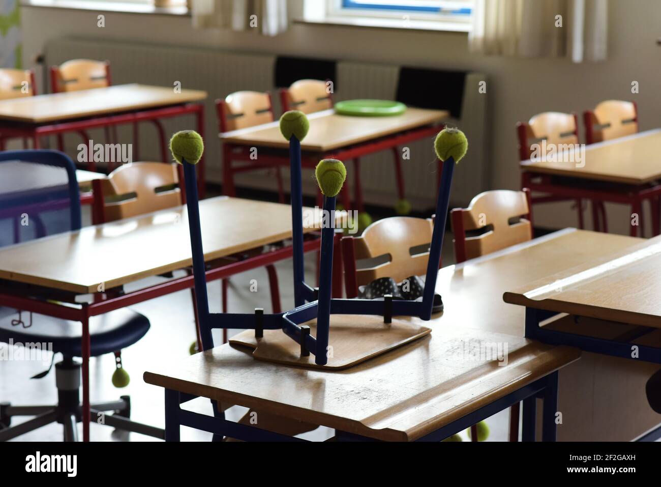 Classroom with chair on table in a school Stock Photo - Alamy