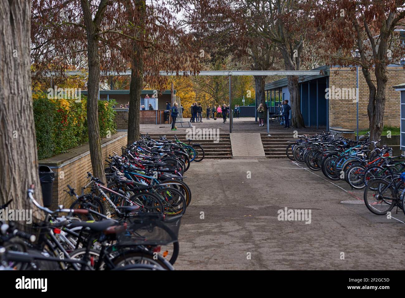 Building for kids hi-res stock photography and images - Alamy