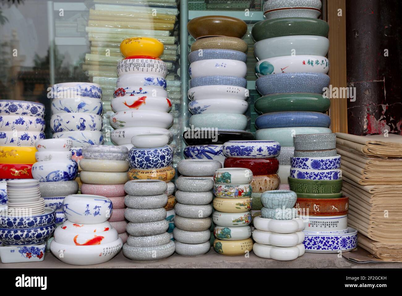 Traditional Chinese ceramic tableware at a Chinese market Stock Photo ...