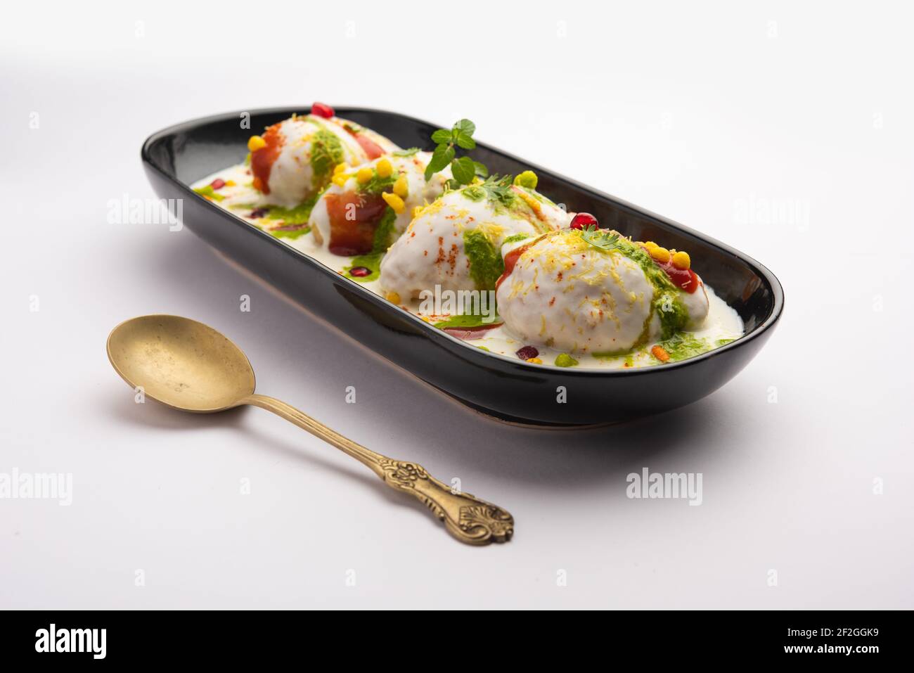 Dahi vada tamarind hi-res stock photography and images - Alamy